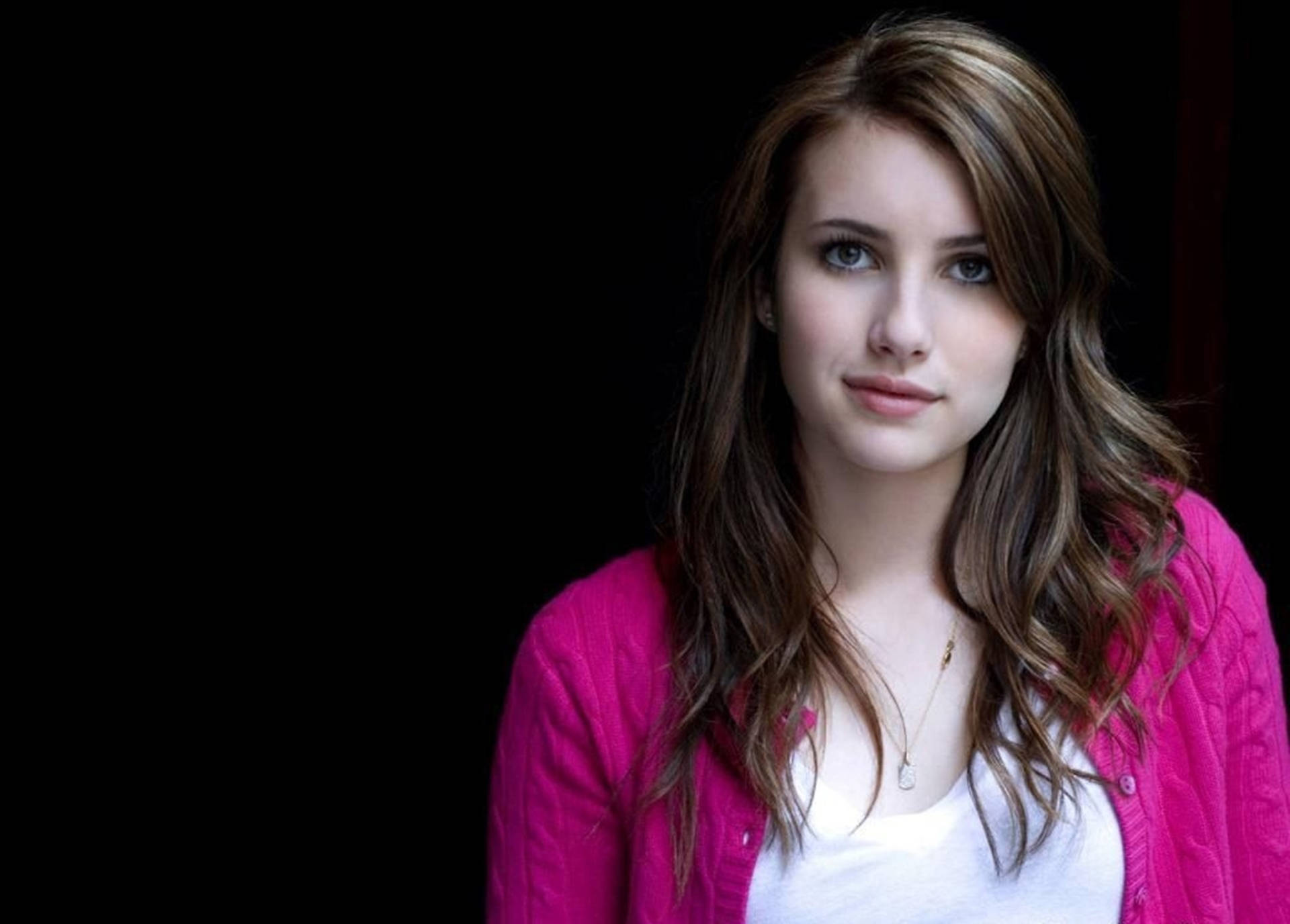 Emma Roberts Hd Wallpapers