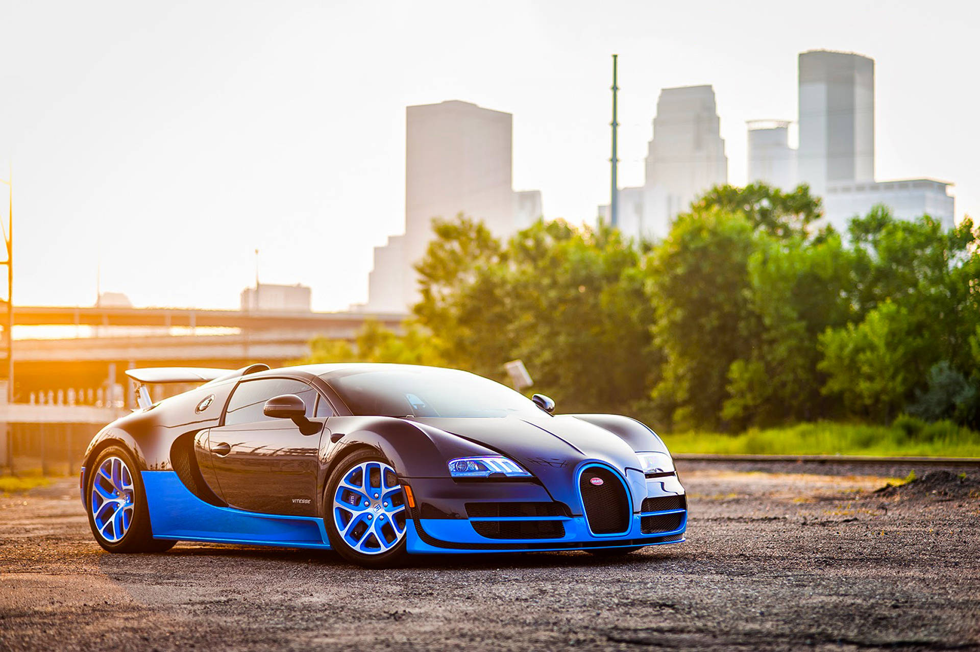 Blue Bugatti Veyron Wallpaper 352 Blue Bugatti Stock Photos, High Res