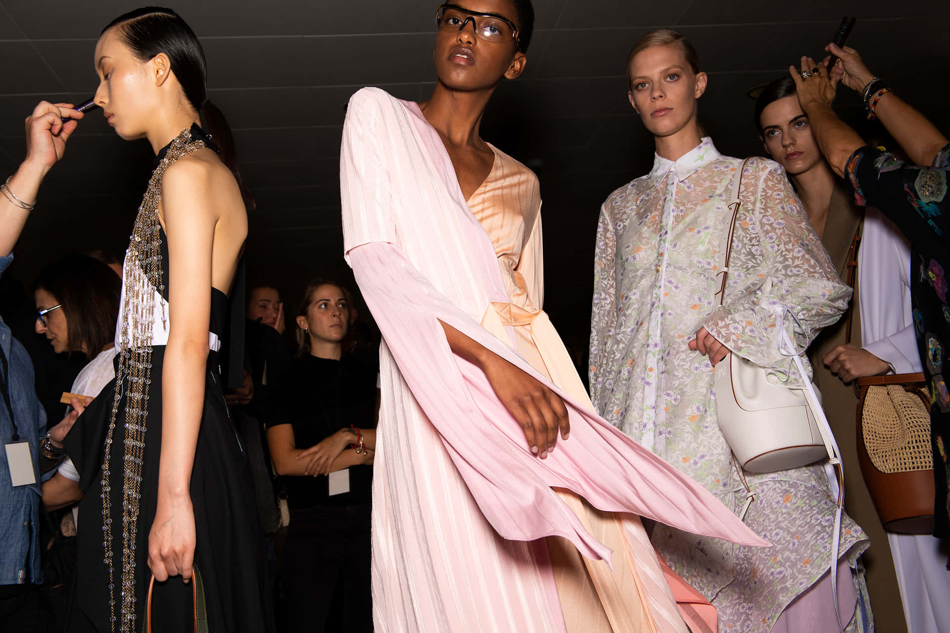 Loewe Wallpapers | WallpapersOK