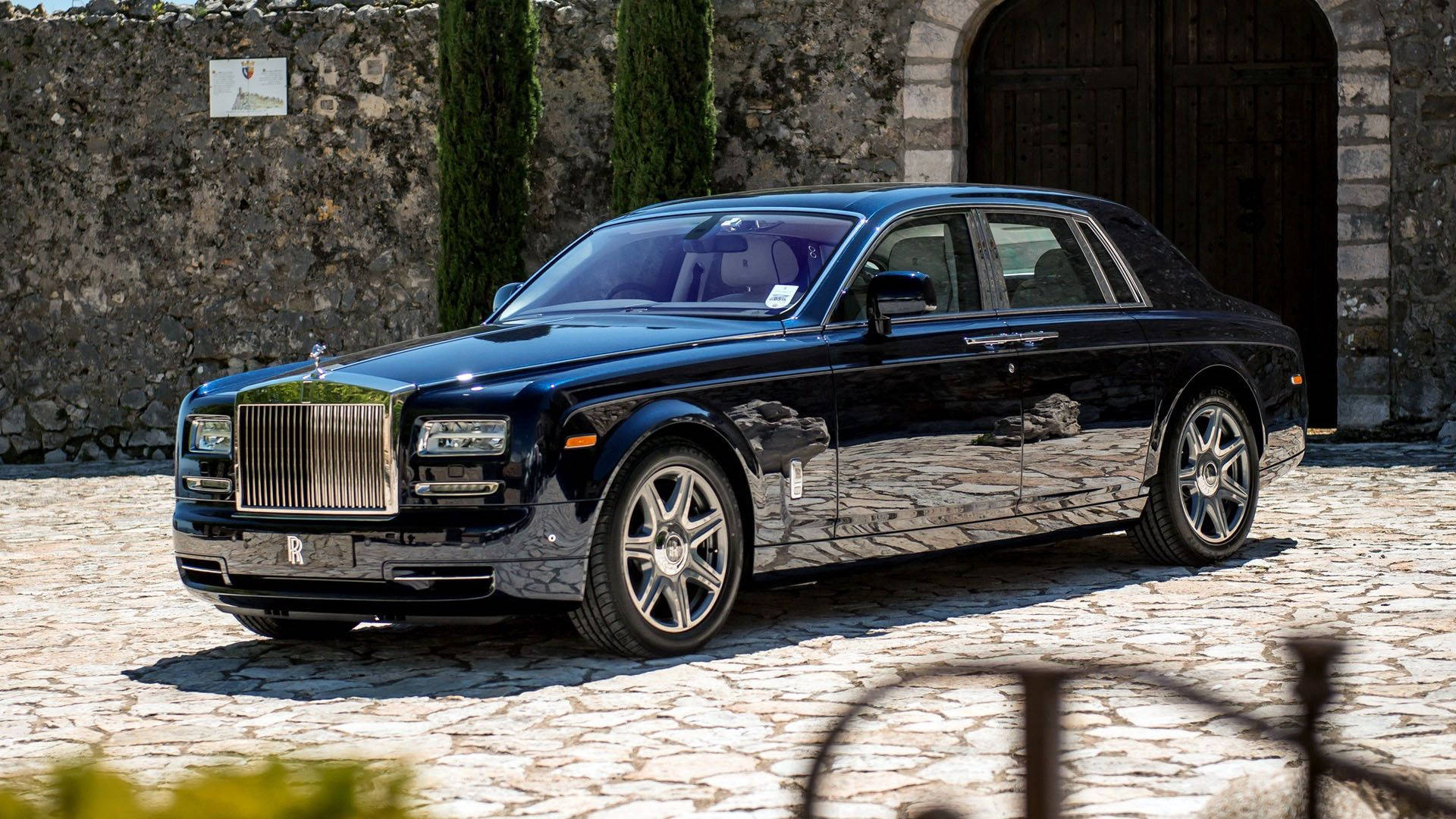 Rolls royce phantom wallpaper store