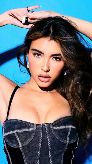 Madison beer live wallpaper store
